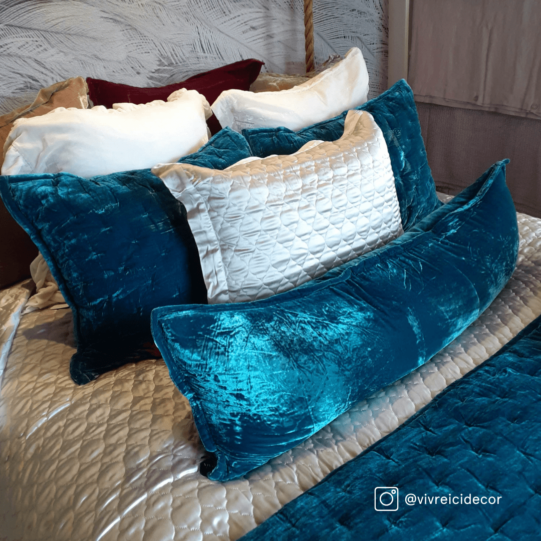High Shine Satin Quilt | HiEnd Accents