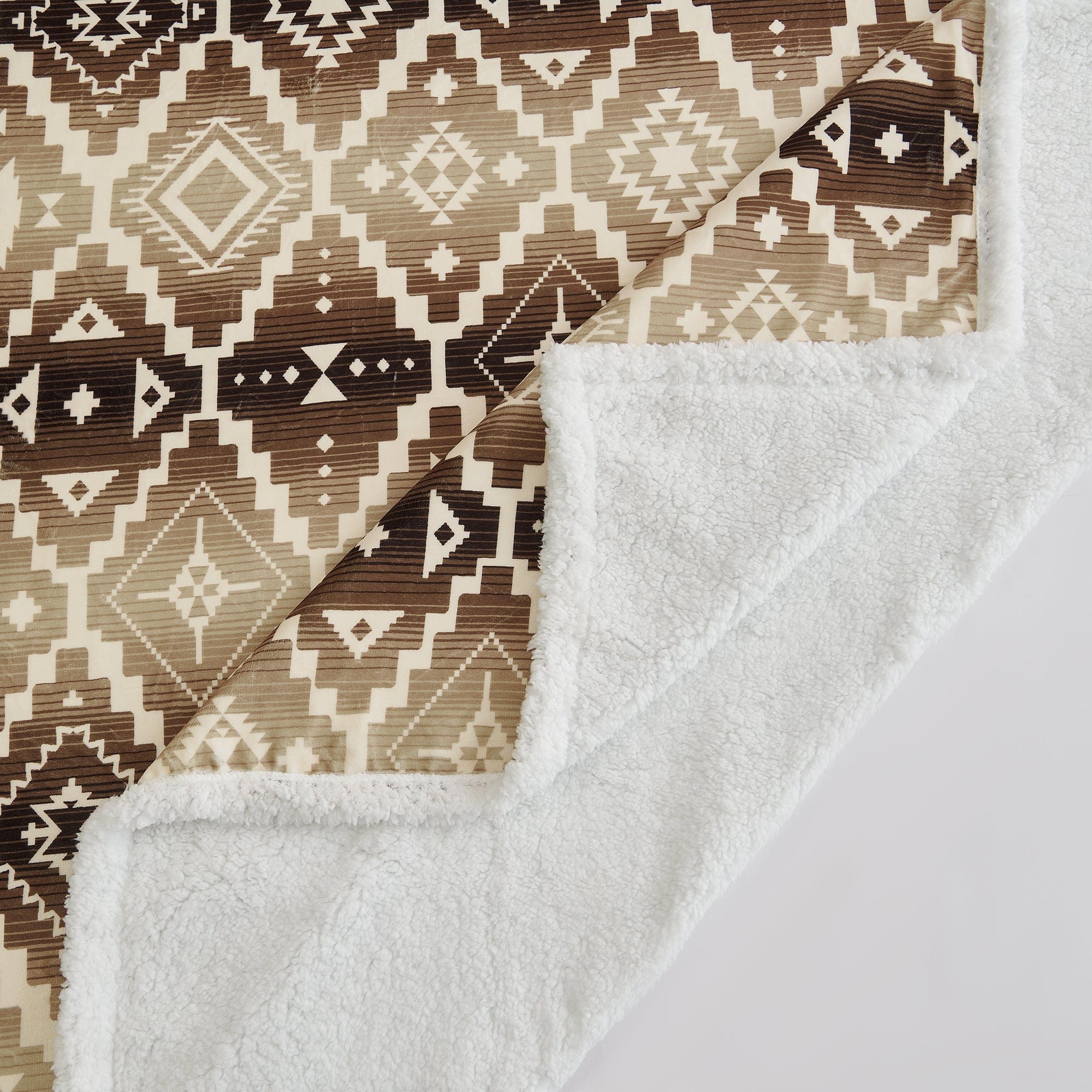 Chalet Campfire Sherpa Throw | HiEnd Accents