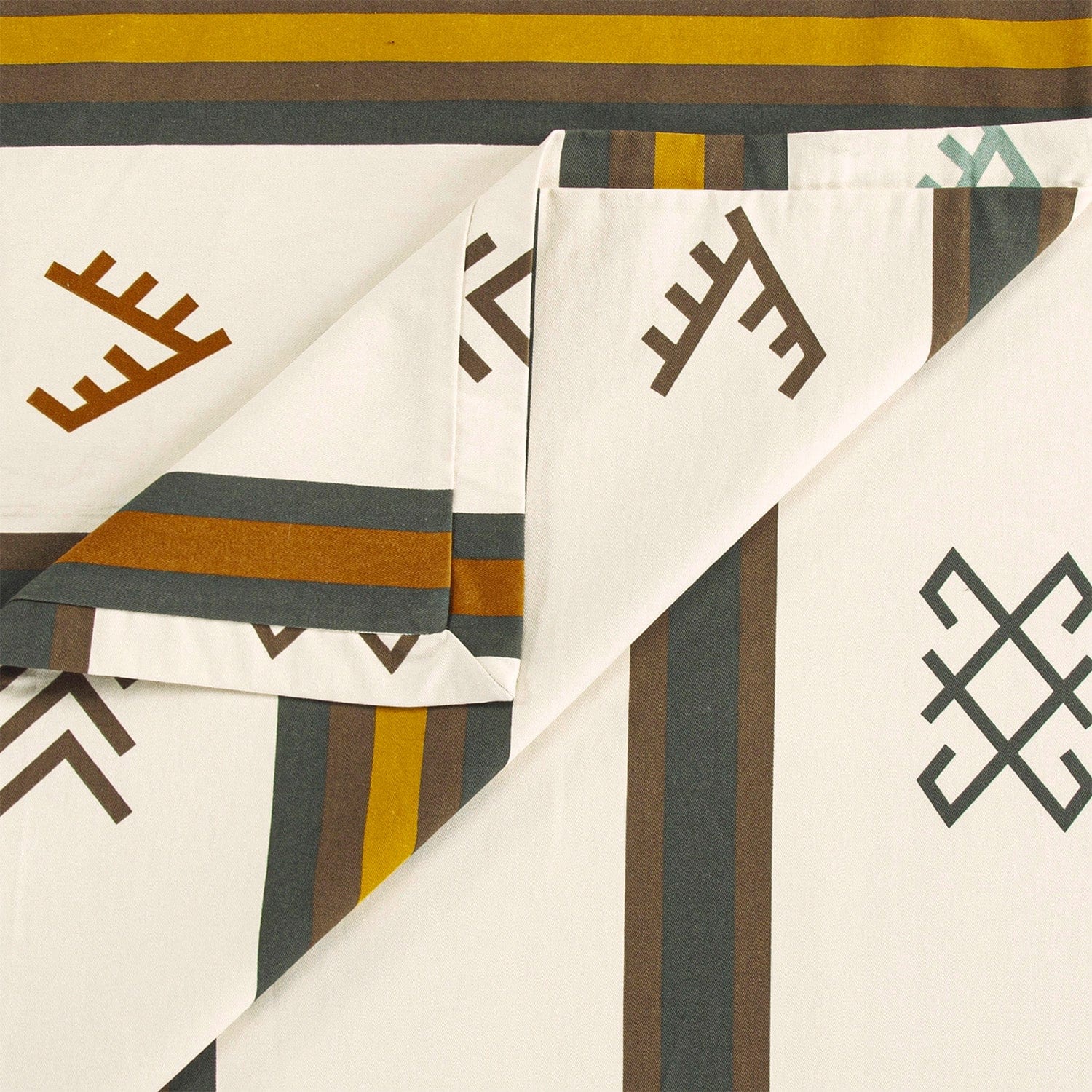 Toluca Canvas Bedding Set | HiEnd Accents
